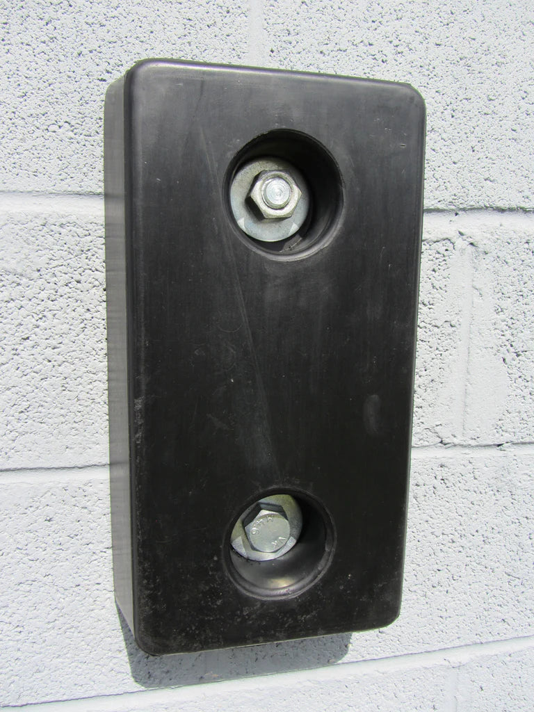 R003 Dock Bumper (450 x 250 x 100 mm) — Rubber.co.uk