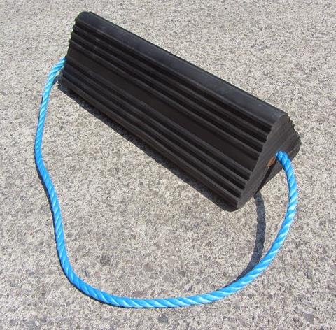 R148 Aircraft Wheel Chocks (170 x 155 x 500mm) — Rubber.co.uk